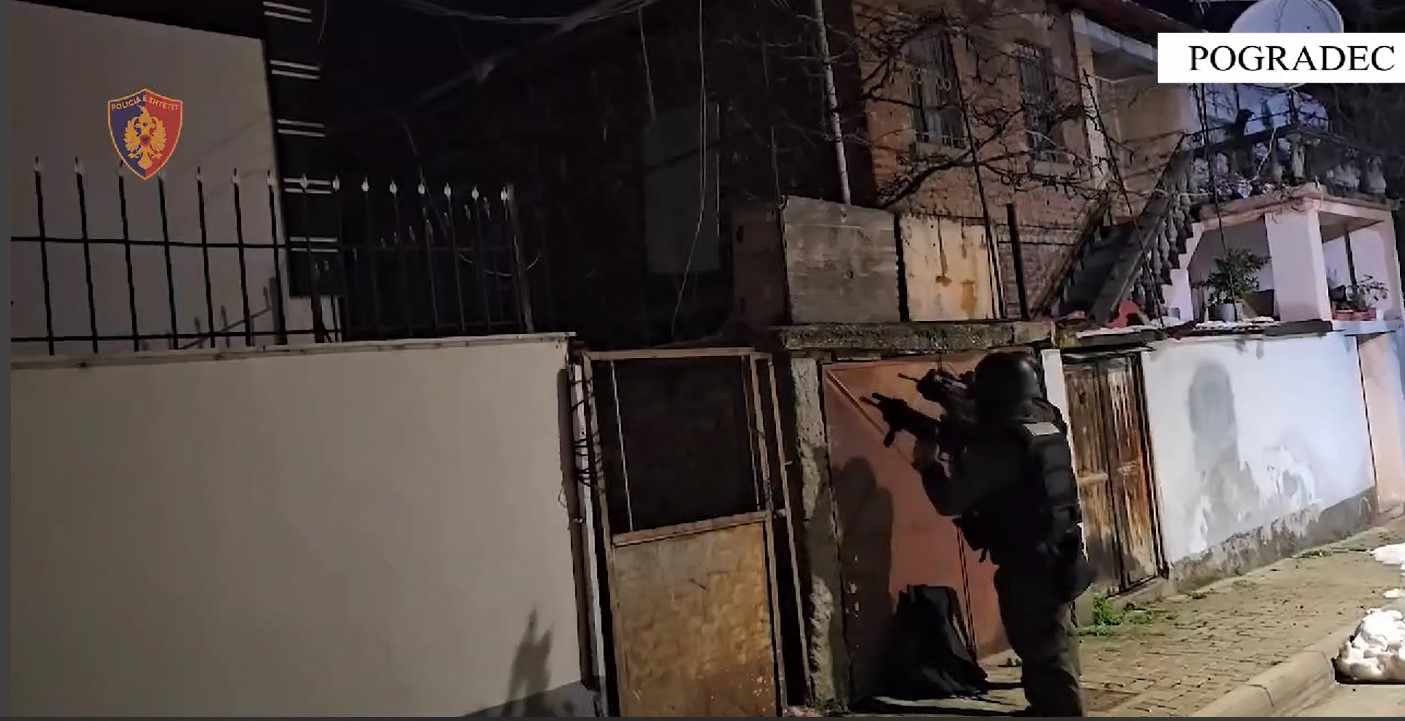 Operacioni në Pogradec, policia arreston 6 persona, 28 banesa të ...