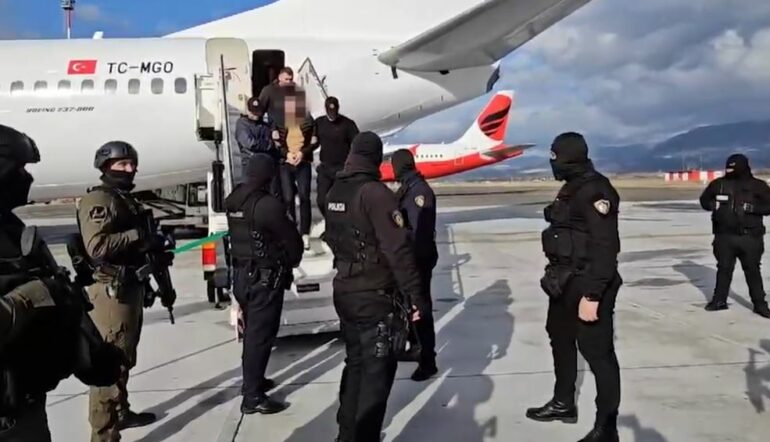 RENEA “blindon” Rinasin. Mbërrin i shumëkërkuari Dritan Rexhepi (Video ...