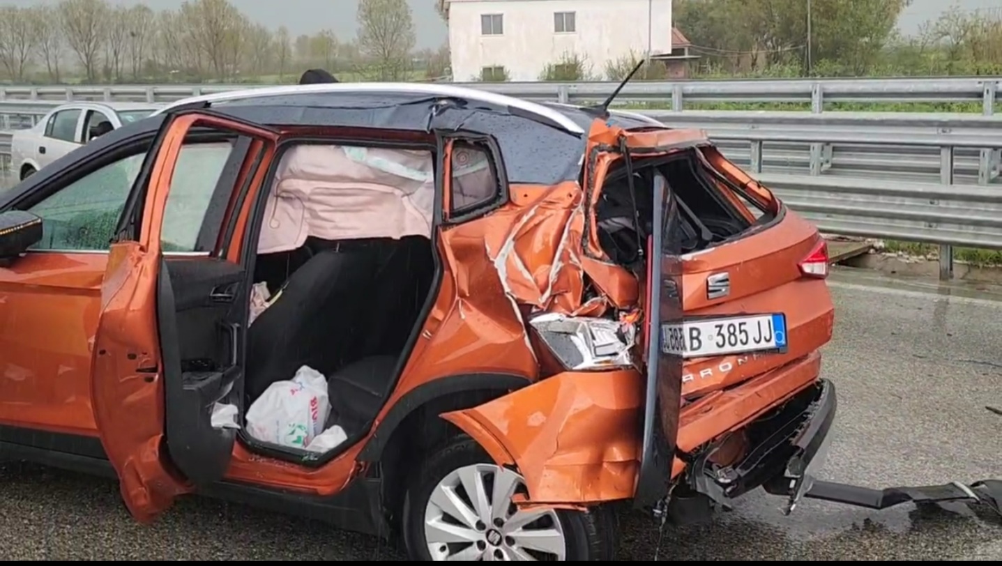 Aksidente në Lushnje-Vlorë, përplasen 9 automjete - Albanian Insider Agency
