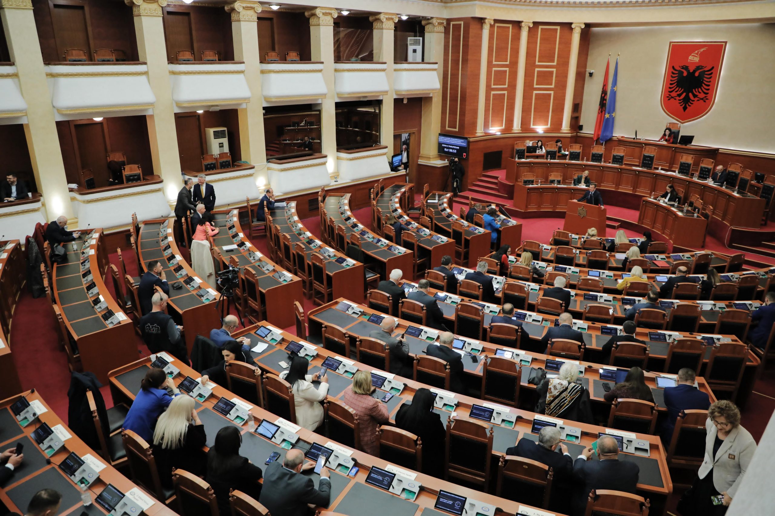 Balla kërkon ratifikimin e huasë 118.5 milionë dollarëshe për projektin ...