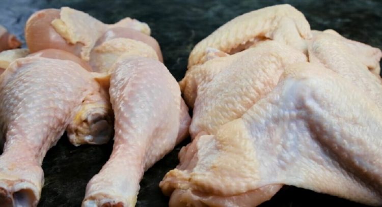 500 kg mish pule me salmonelë gjenden në Fast-Food, markete dhe ...