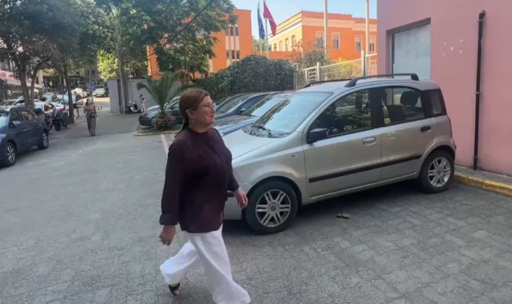 SPAK dërgon për gjykim kryebashkiaken e Roskovecit, Majlinda Bufi ...