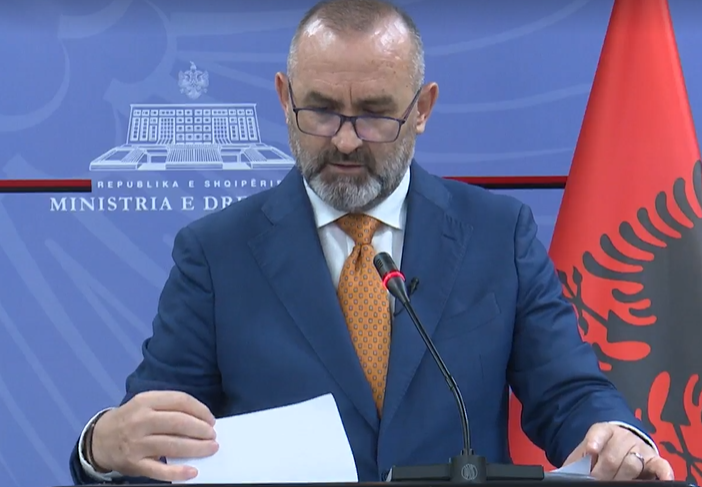 Ministri i Drejtësisë, Ulsi Manja, në një deklaratë për shtyp ka ...